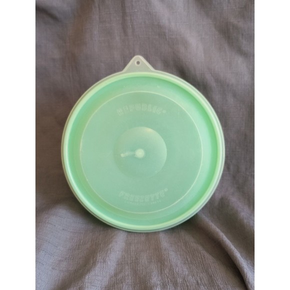 Republic Freezette | Kitchen | Vintage Republic Freezette Lettuce ...
